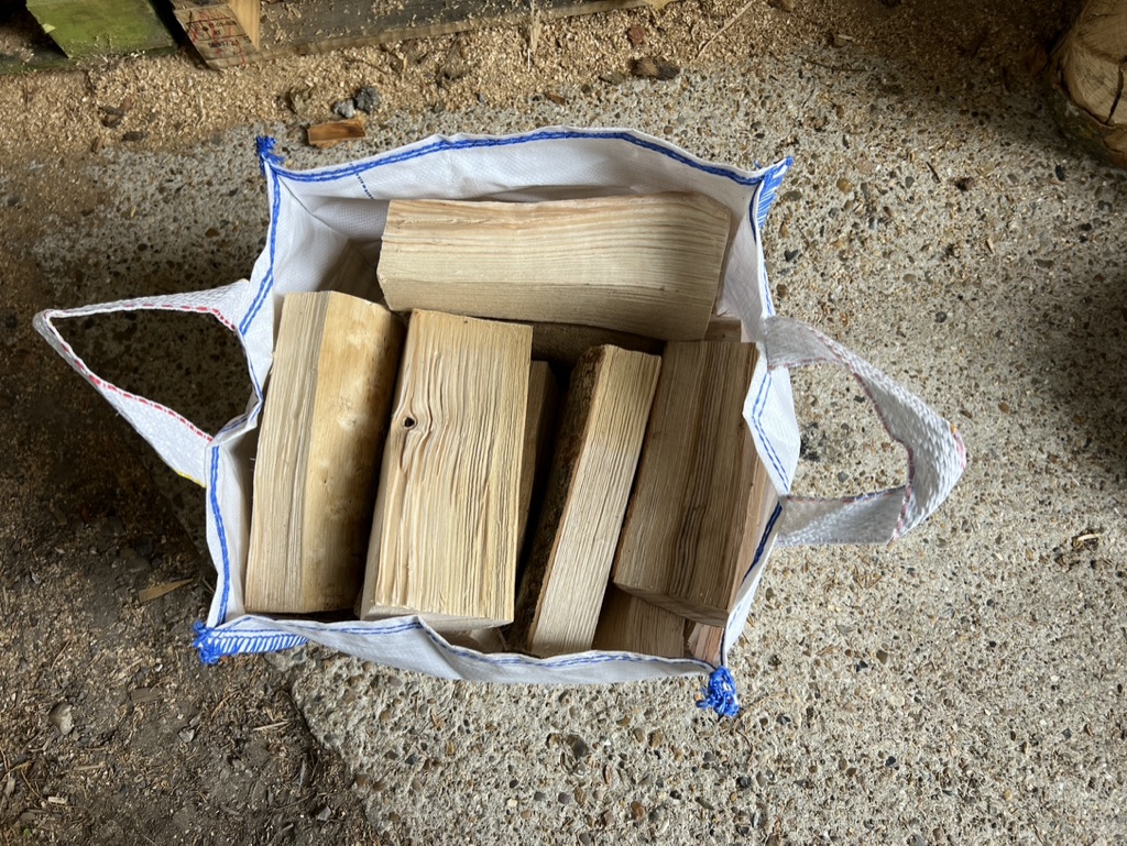 Medium Ash Pack – Urban Logs